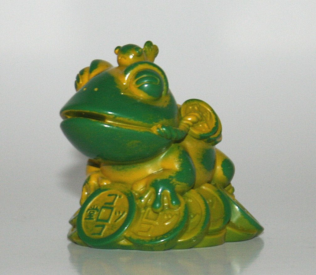 Goccodo Green and Yellow Gama Doraemon