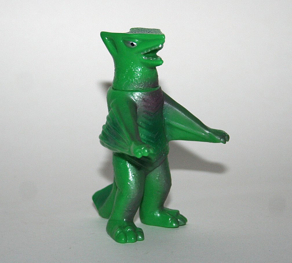 Toygraph Green with Purple and Green Gyaos