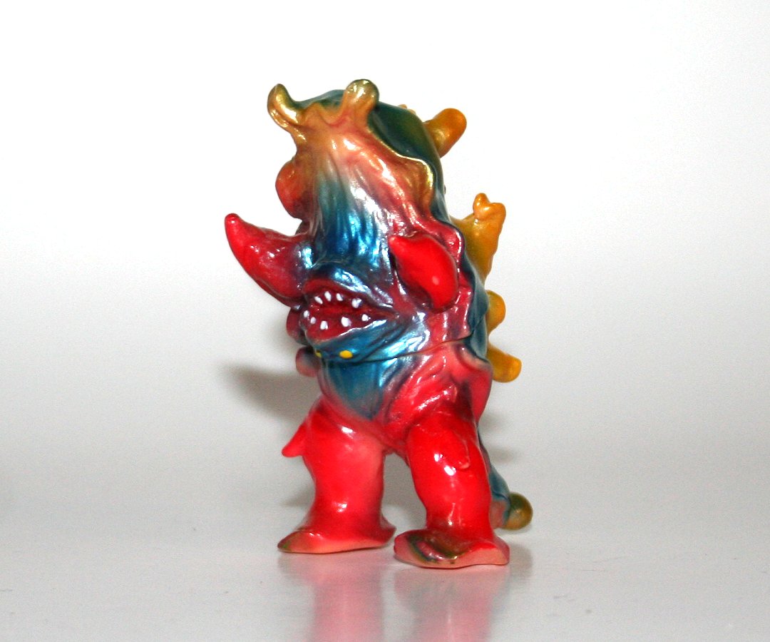 Yamomark Flesh and Metallic Blue Aplysia Alien - Loose