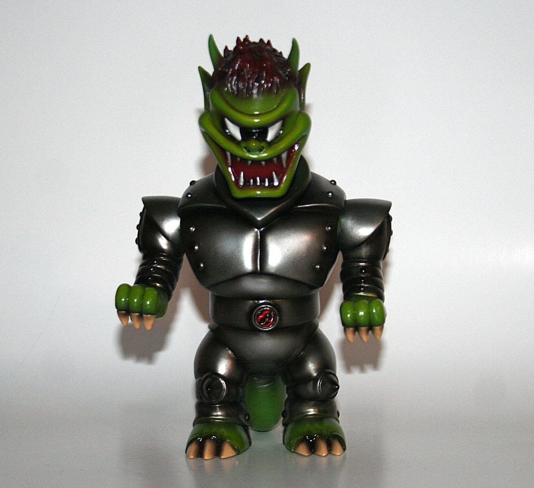 Zoomoth x Capcom x Rampage Toys One Off Shielder