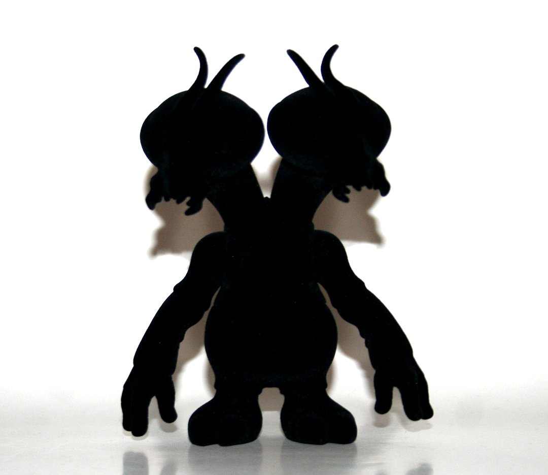 Secret Base Black on Black Flocked Skull Mantis