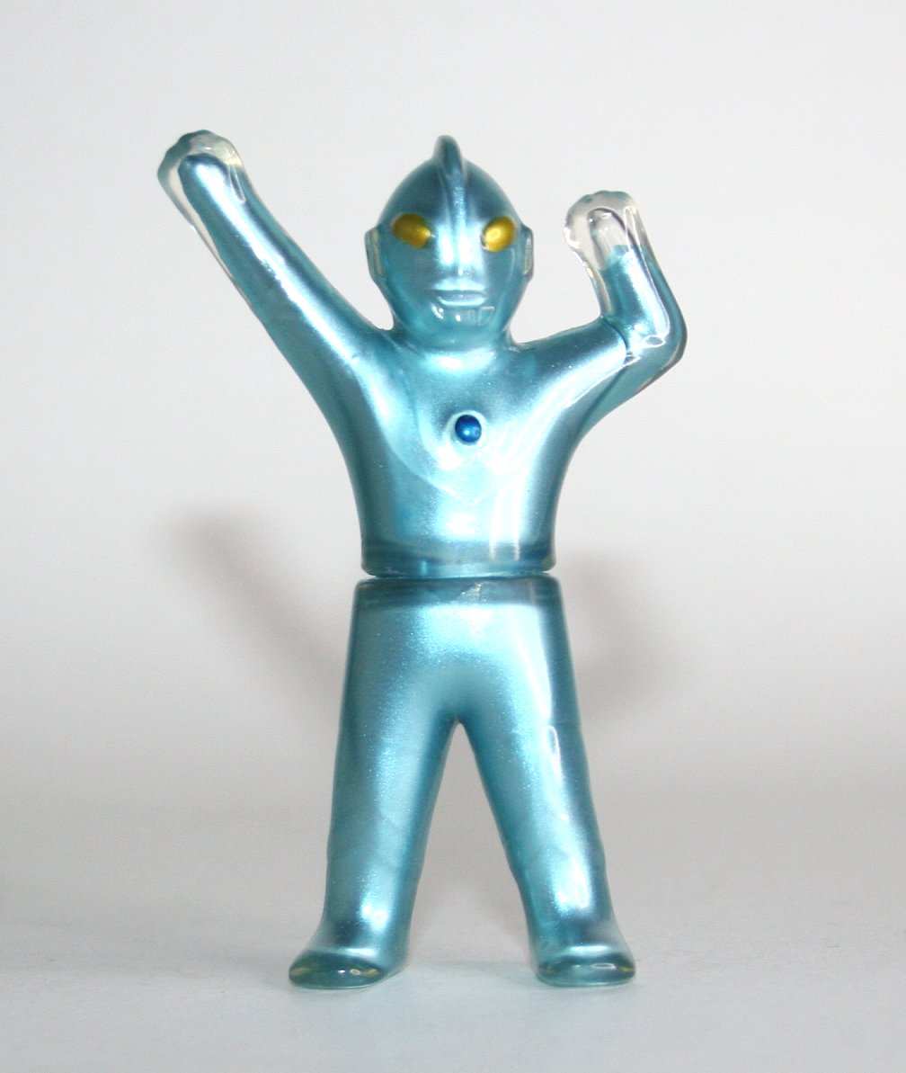 US Toys Clear Inner Paint Arms Raised Ultraman