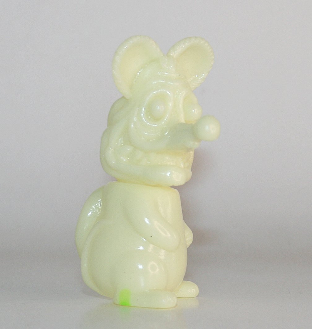 Splurrt Unpainted Glow in Dark Lab Rat Fink V2