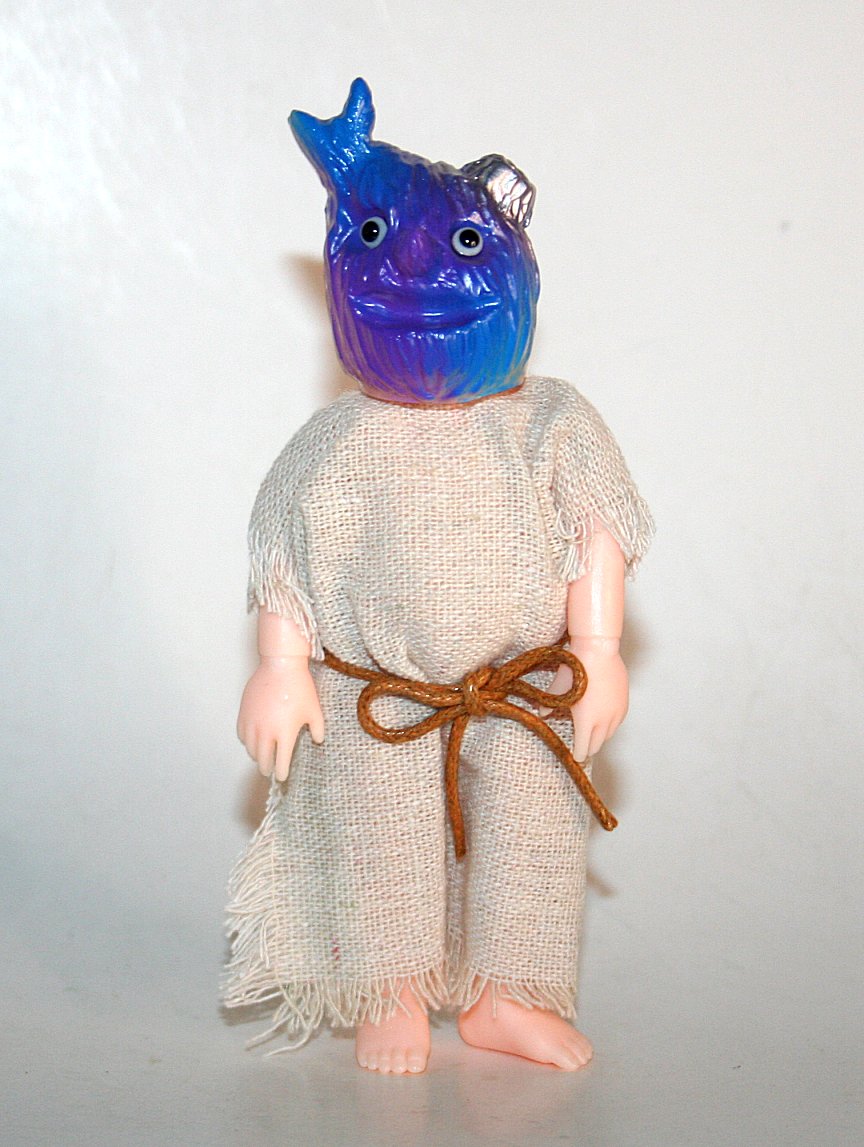 Hifumi Toy Blue Beet Head Udora Island People