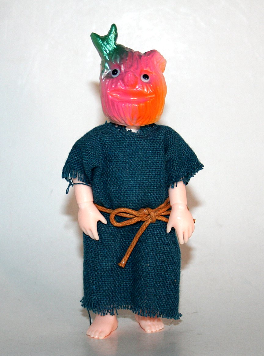 Hifumi Toy Pink Beet Head Udora Island People