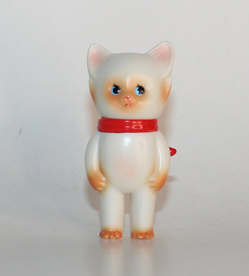 Medicom VAG Series 38 Cojica White Neko Cat